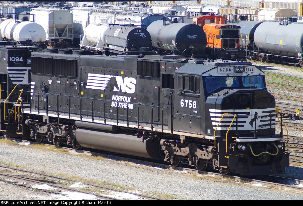 NS 6758